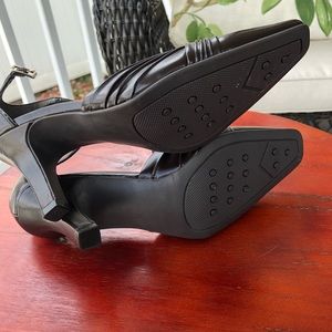 Life Stride | Shoes | Life Stride Brown Squaretoed Ankle Strap Heels 6m ...